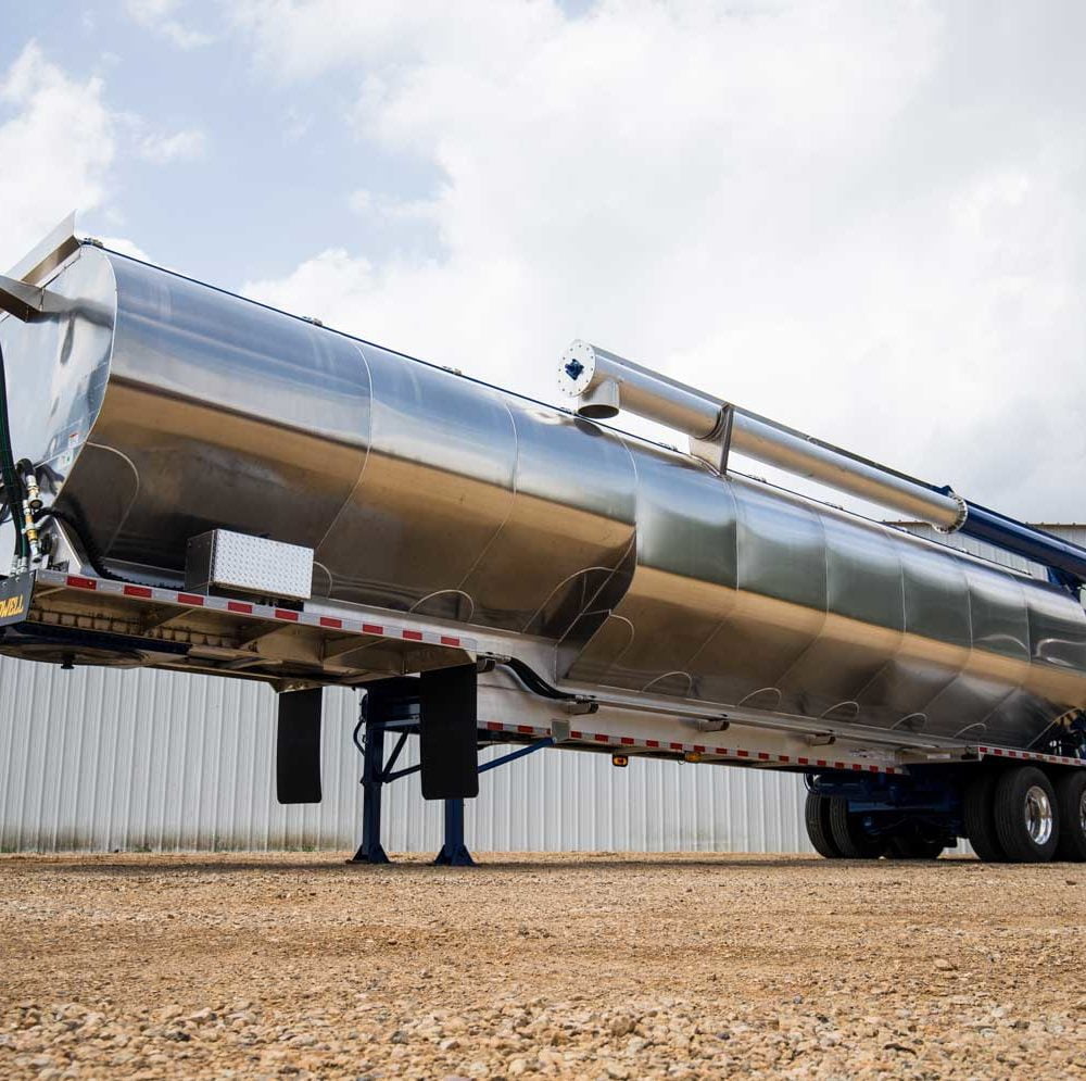 Machinery Moving Bed | Ledwell Rollback Trucks