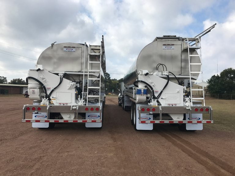 Paddle Wagon Feed Trailer | Ledwell Manufactured Feed Trailers
