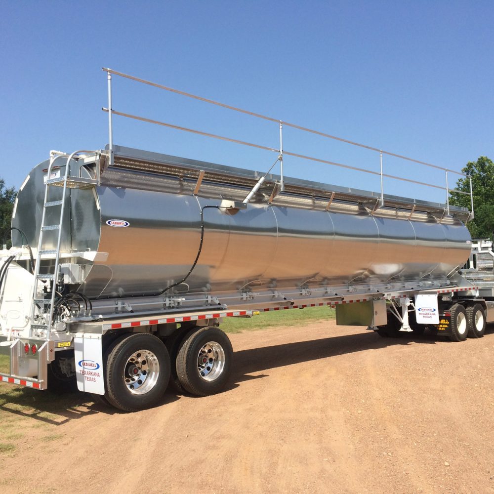 Paddle Wagon Feed Trailer | Ledwell Manufactured Feed Trailers