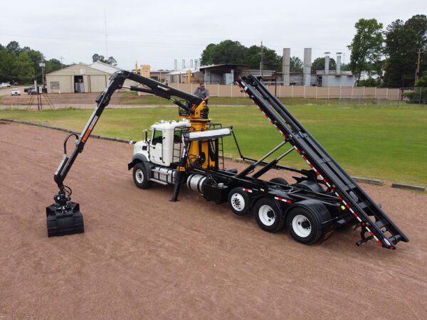 Roll Off Trucks for Sale | Ledwell Roll Off Trucks and Trailers