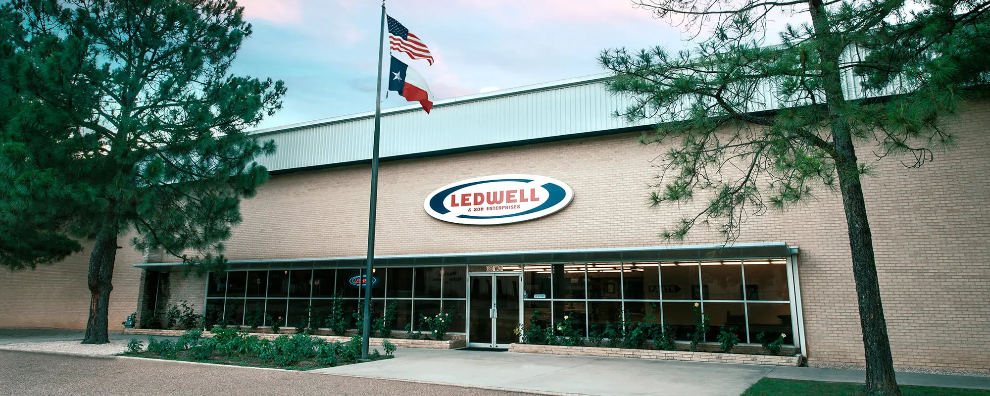 About Ledwell | Manufacturing Custom Truck Bodies and Trailers